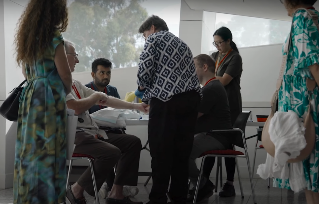 Serving up JCSMR research on a plate(let) | ITP Australia and New Zealand